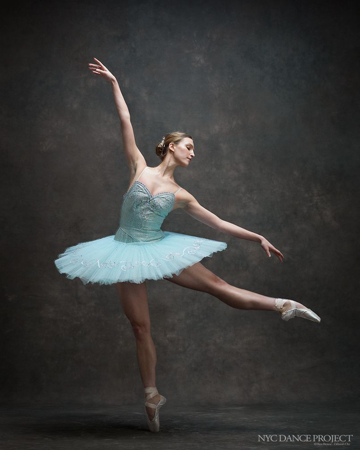 Picture of Devon Teuscher