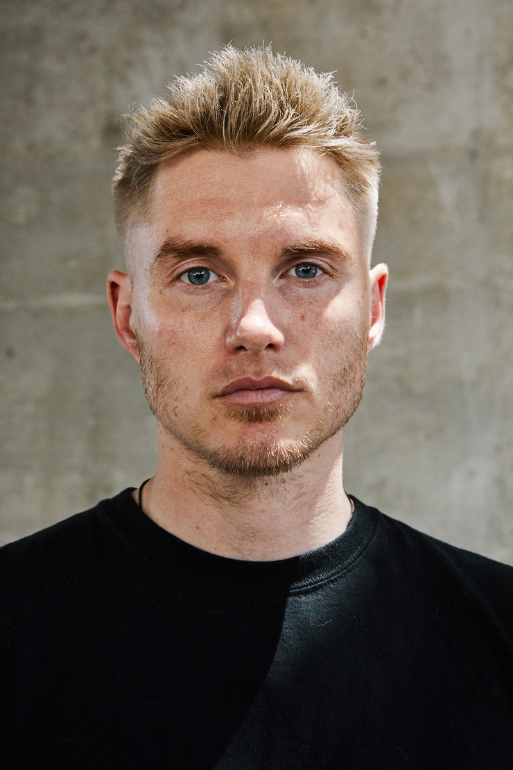 Picture of Toby Hemingway