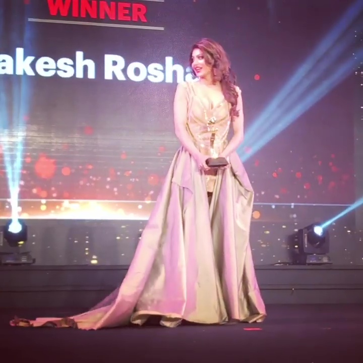 Urvashi Rautela image