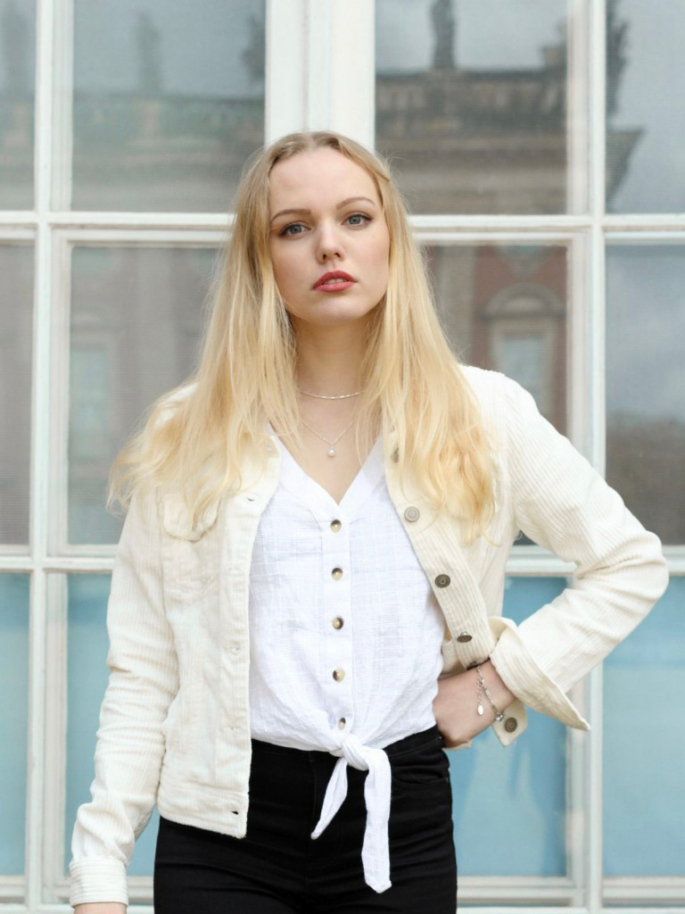 Lilly Joan Gutzeit image