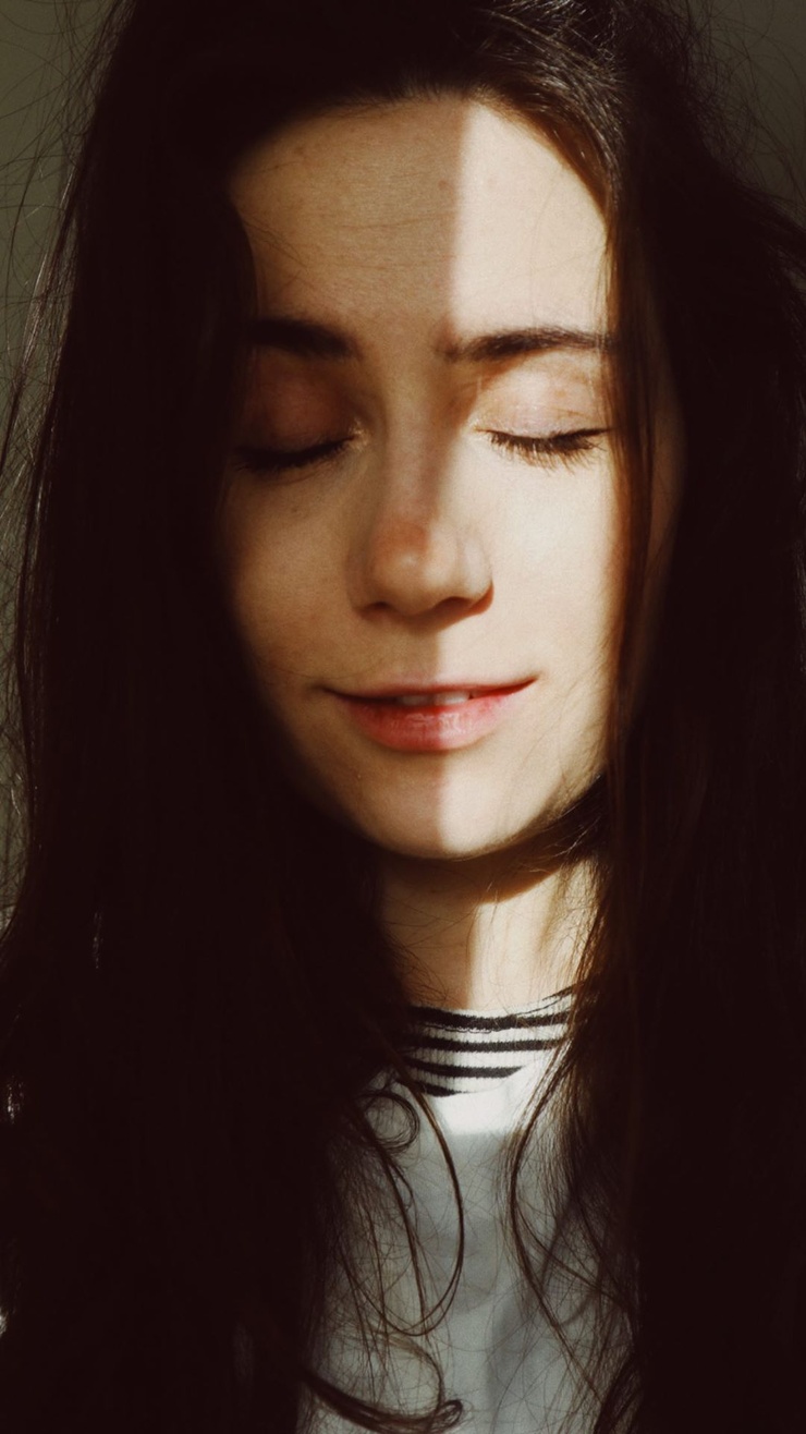 Dodie Clark picture