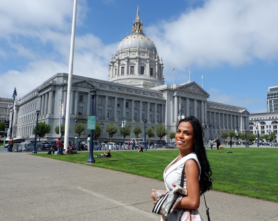 Picture of Nikki Raven