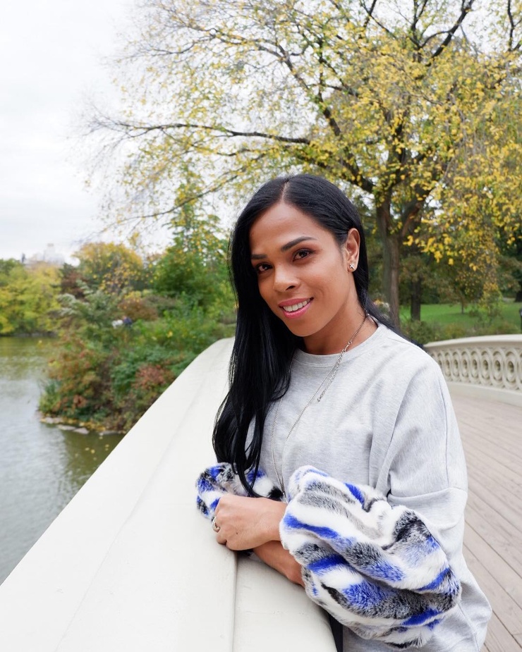 Picture of Nikki Raven