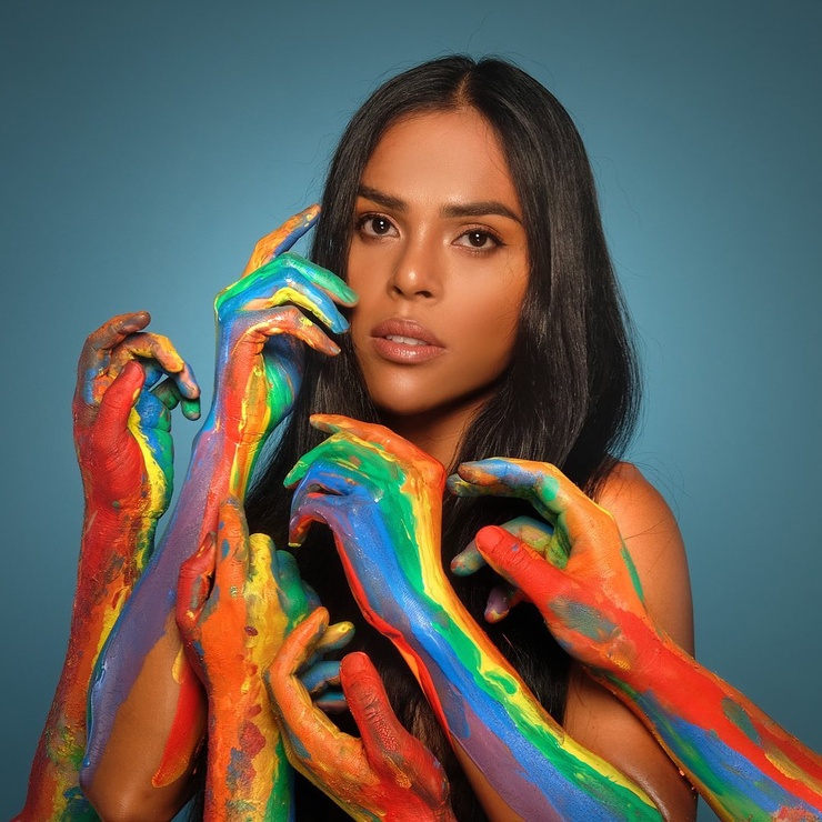 Picture of Nikki Raven