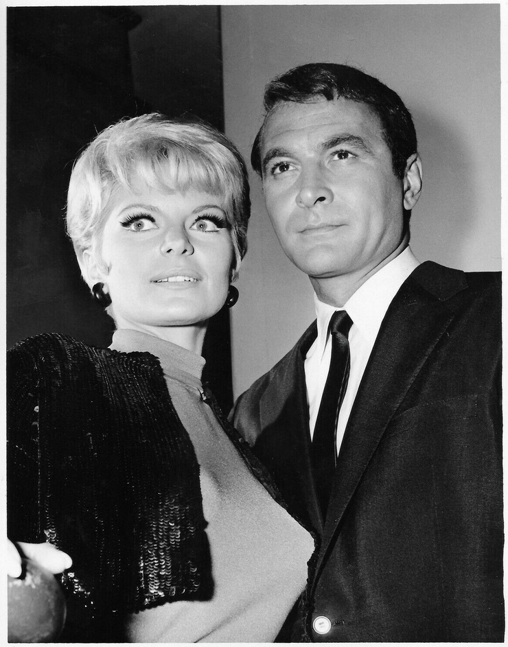 Shary Marshall, Robert Loggia