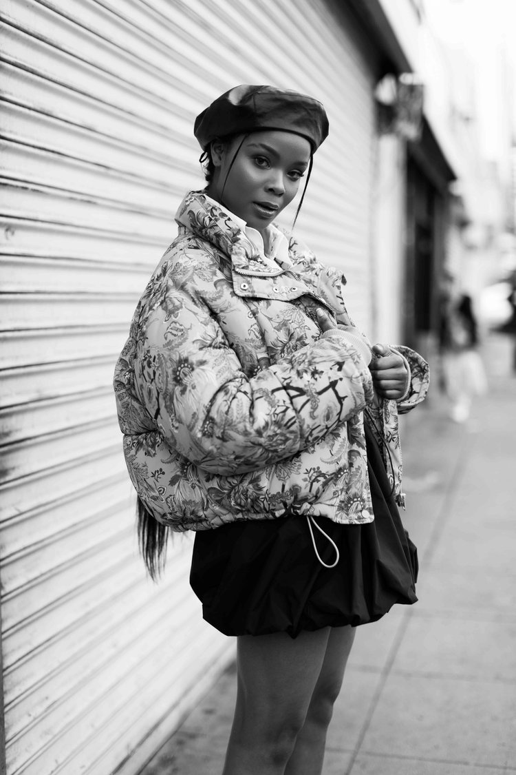 Ajiona Alexus picture