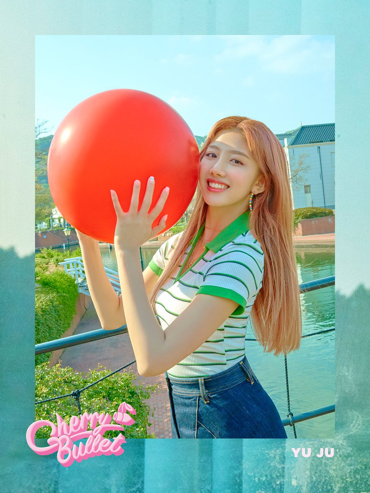 Cherry Bullet picture