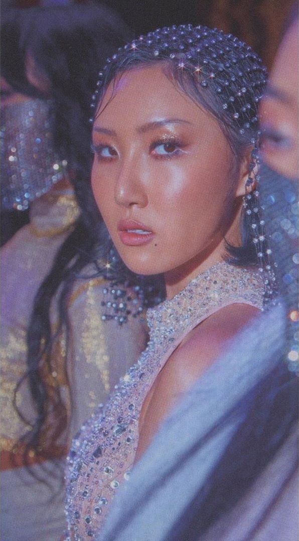 Hwasa picture