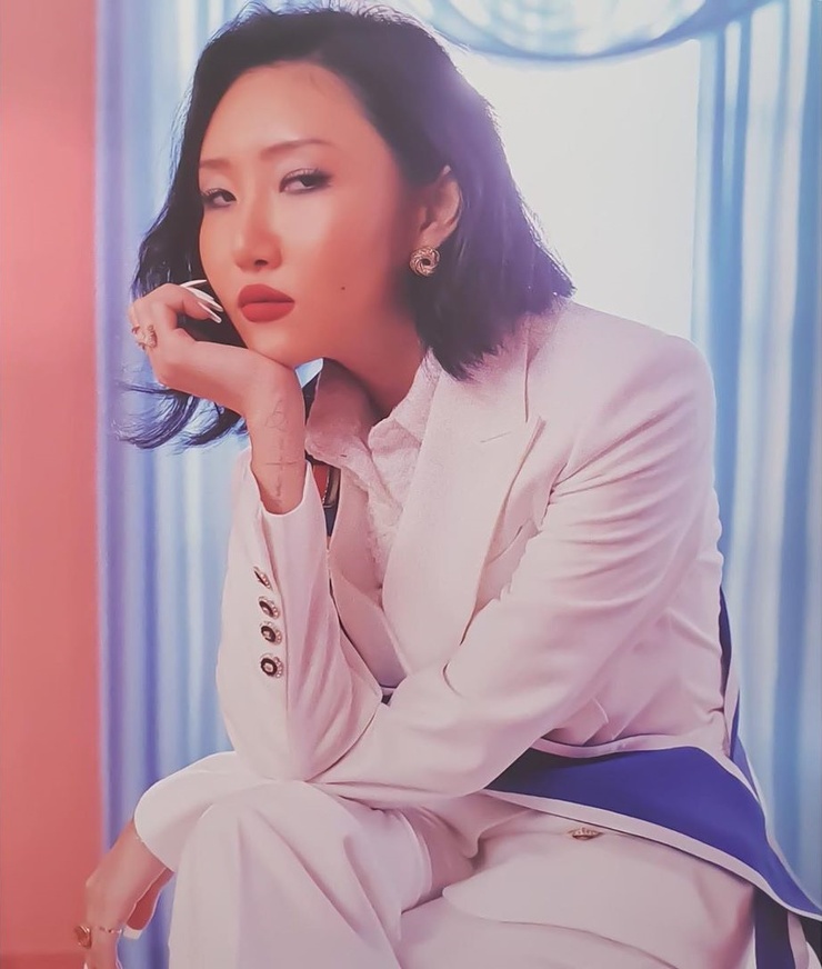 Picture of Hwasa