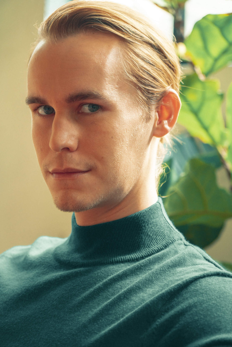 Picture of Rhys Wakefield