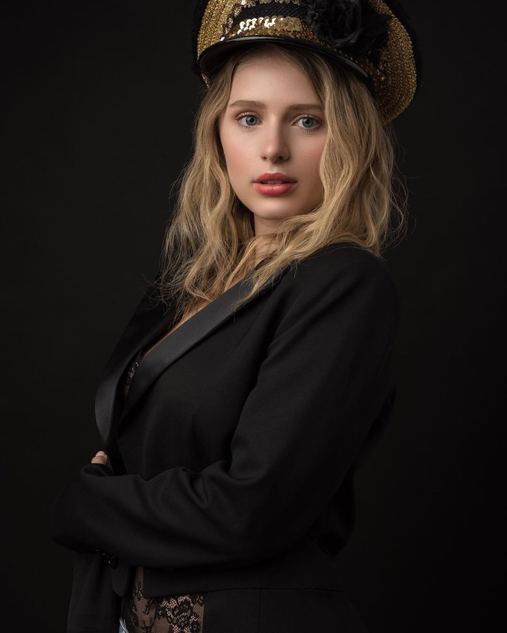 Picture of Alexandra Beaton