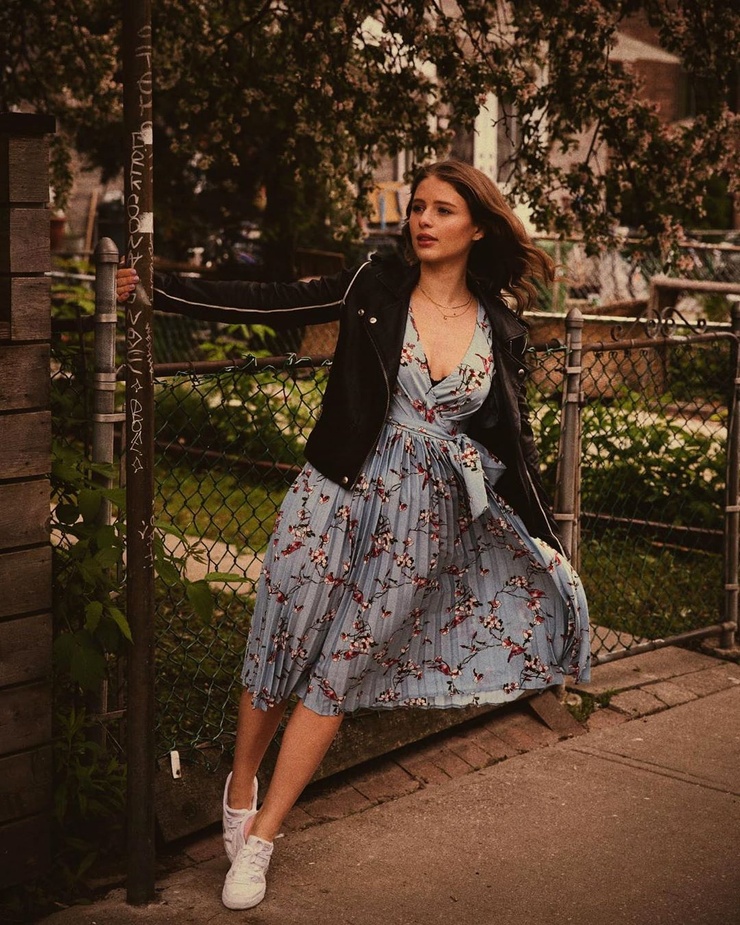 Alexandra Beaton image