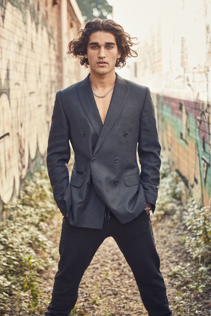 Picture of Josh Heuston