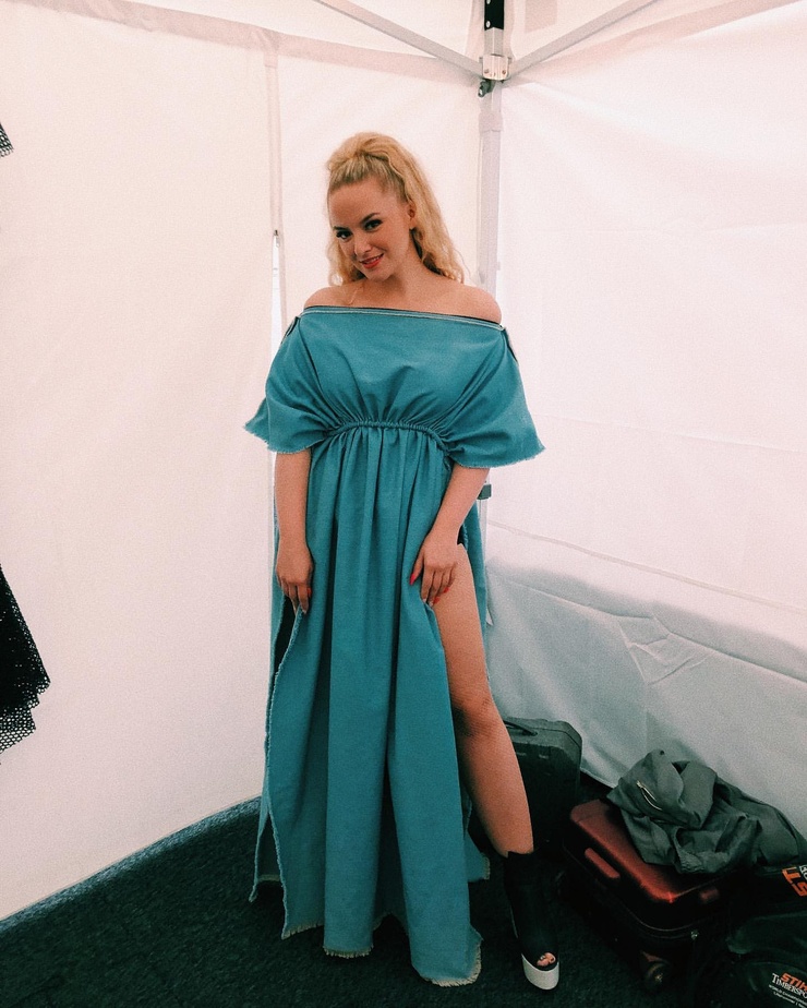 Picture of Alexandra Rotan