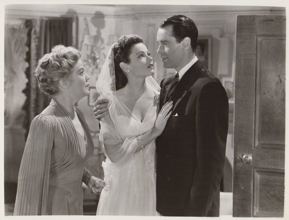 Spring Byington, Gene Tierney, Henry Fonda