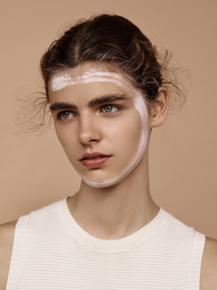 Picture of Maya Gunn