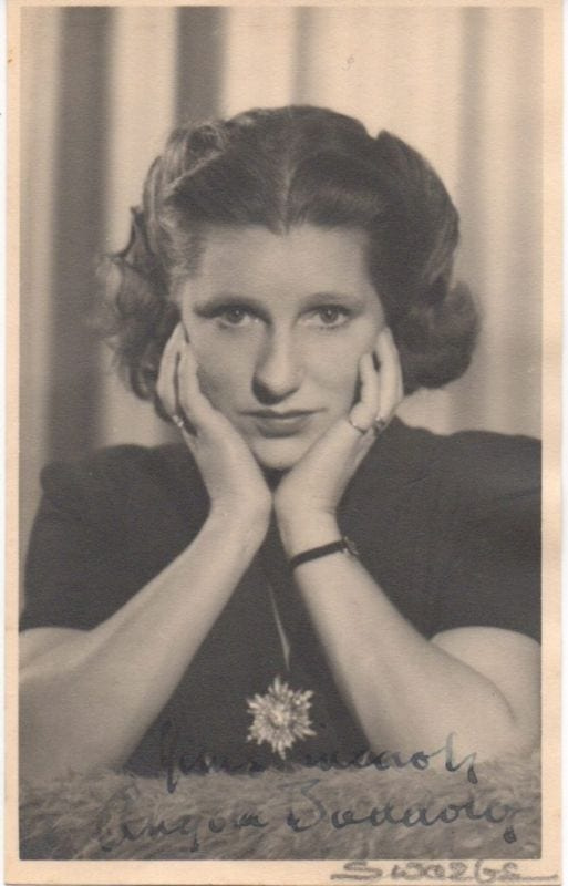 Picture of Angela Baddeley