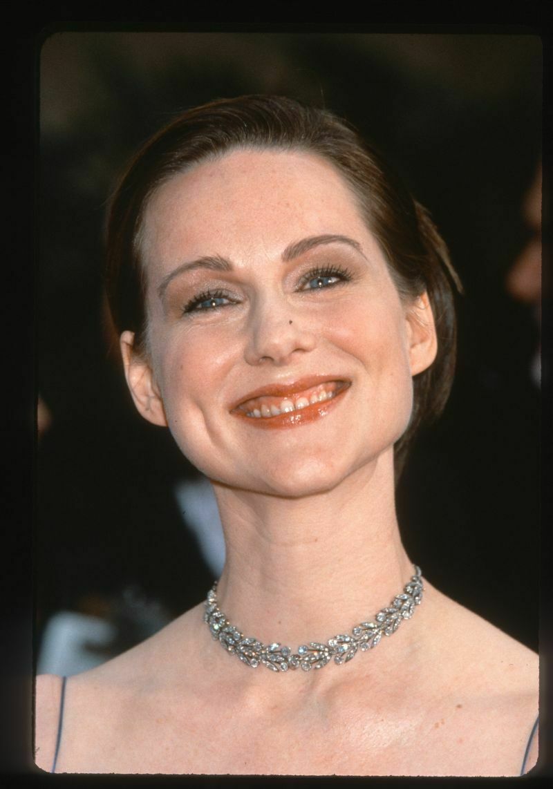 Laura Linney