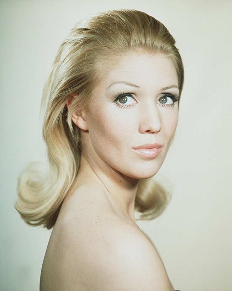 Picture of Annette Andre