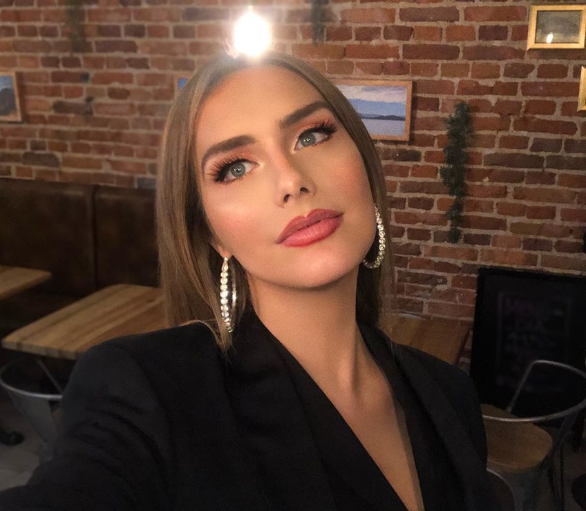 Picture of Angela Ponce