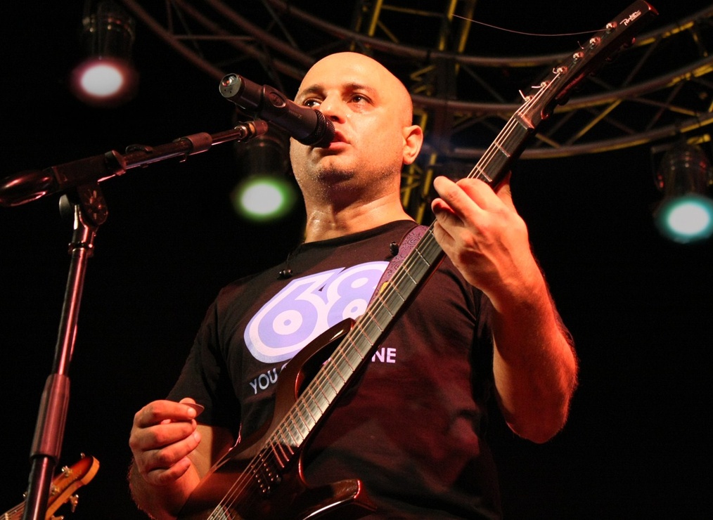 Image of Ali Azmat