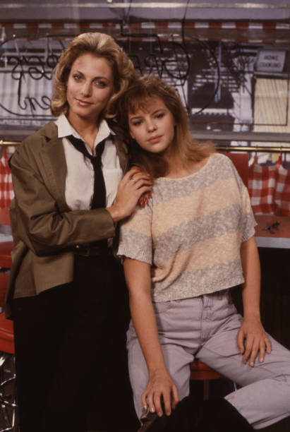 Robin Greer, Traci Lind