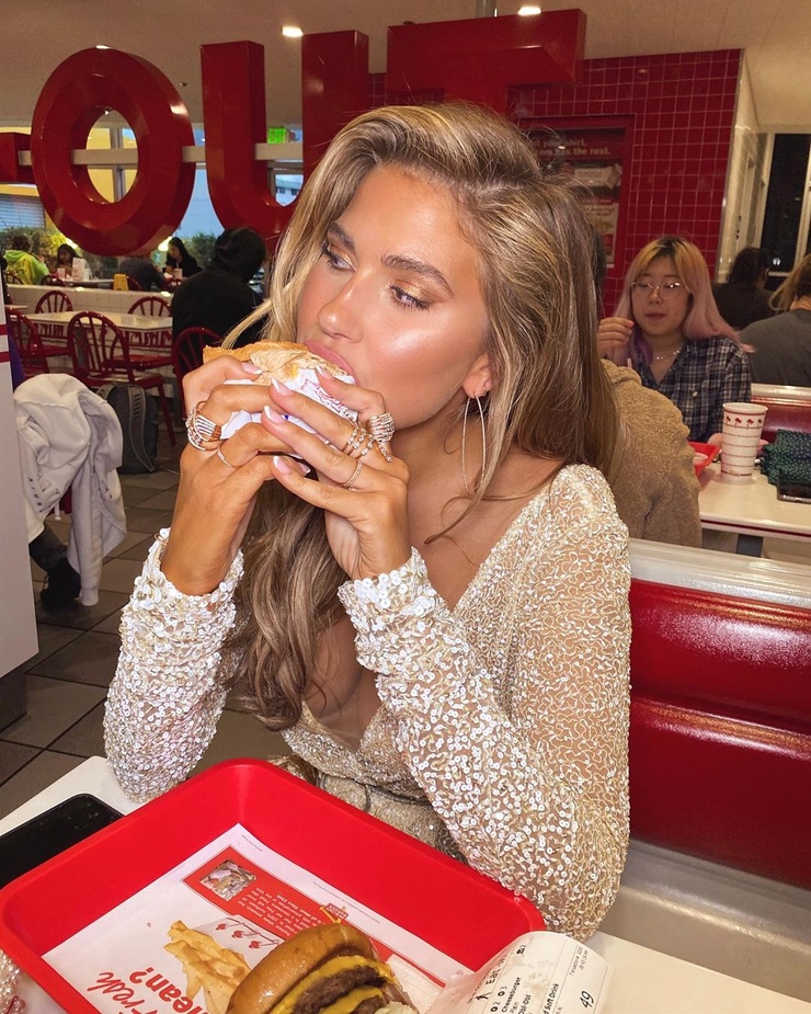 Picture of Kara Del Toro