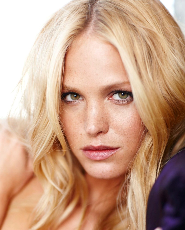 Picture of Erin Heatherton