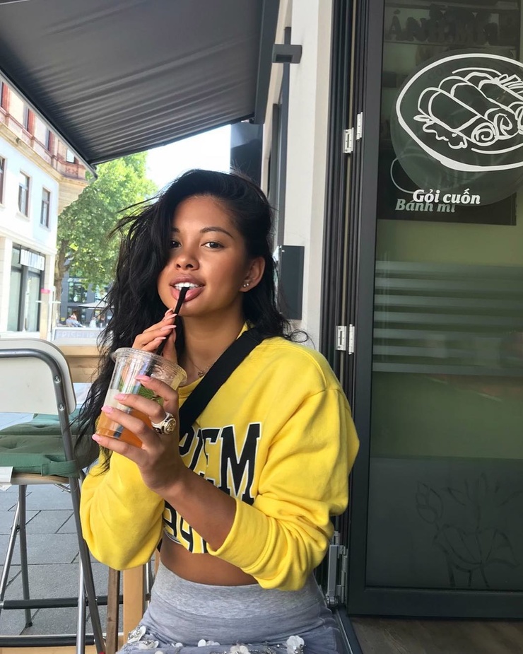 Picture of Ammika Harris