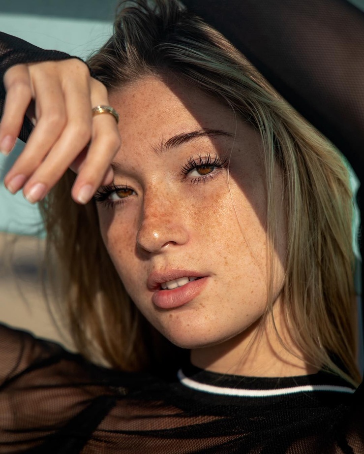 Picture of Kayla Jones ()