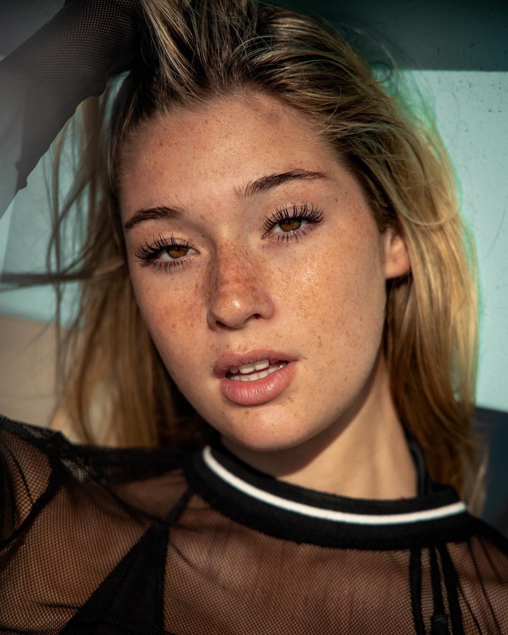 Picture of Kayla Jones ()