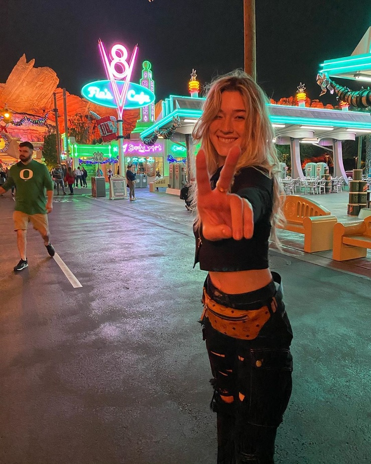 Picture of Kayla Jones ()