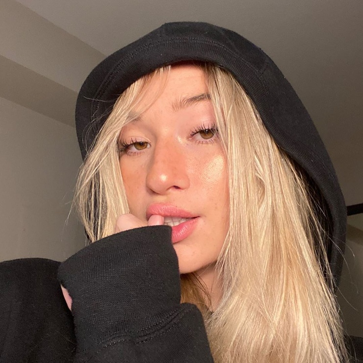 Picture of Kayla Jones ()