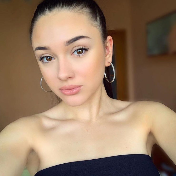 Image of Elleonora Ladychenko