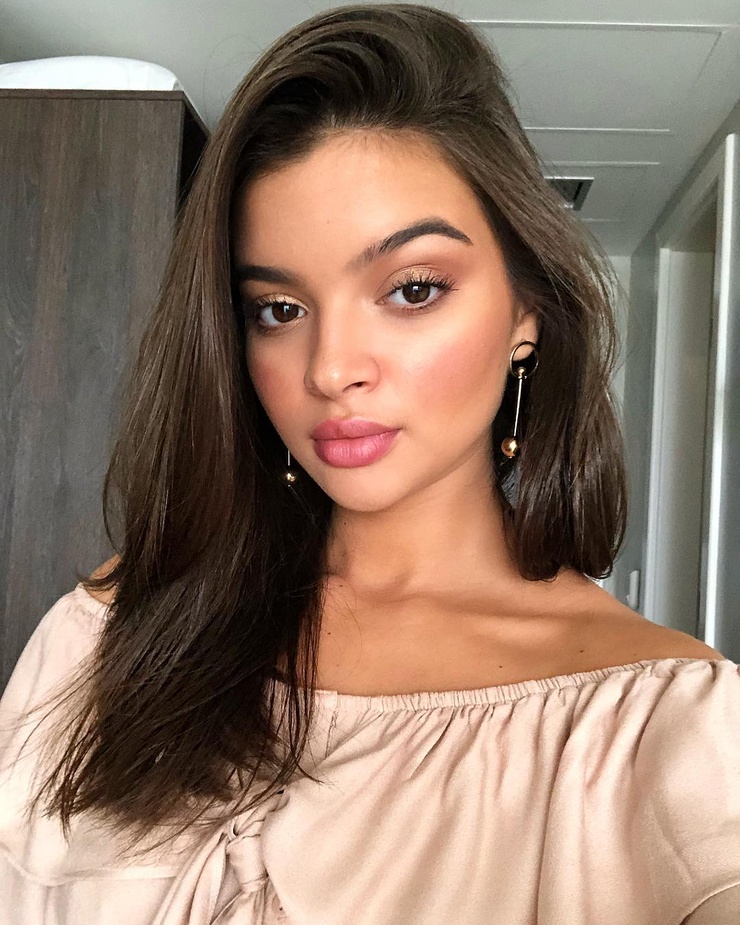 52- Gabriella Mustafá