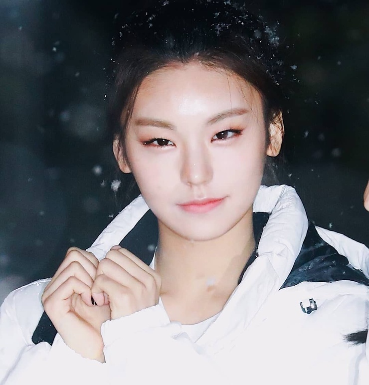 Picture of Yeji