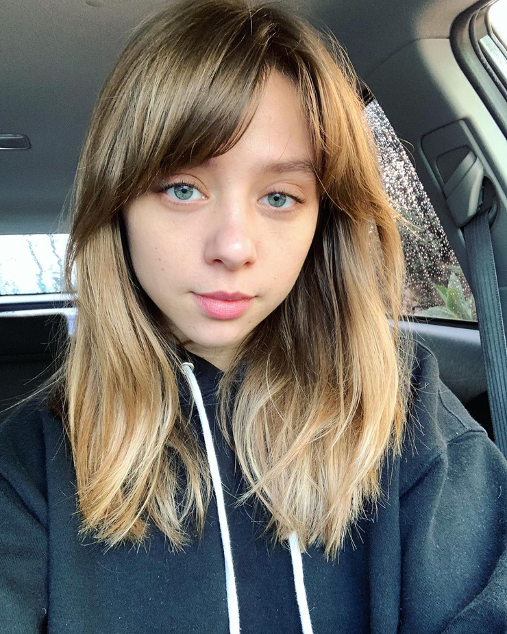 Picture of Anna Lore