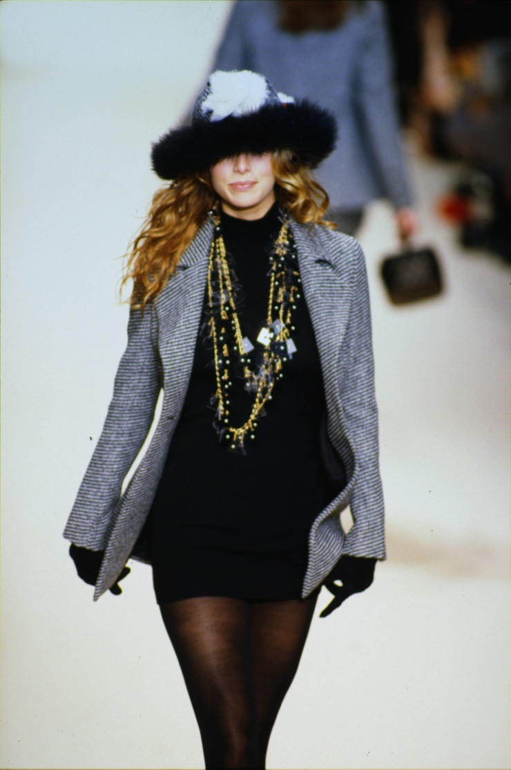 Niki Taylor Chanel RTW FW '94