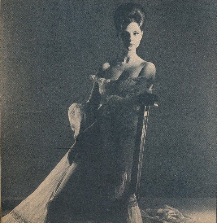 Mandy Rice-Davies picture