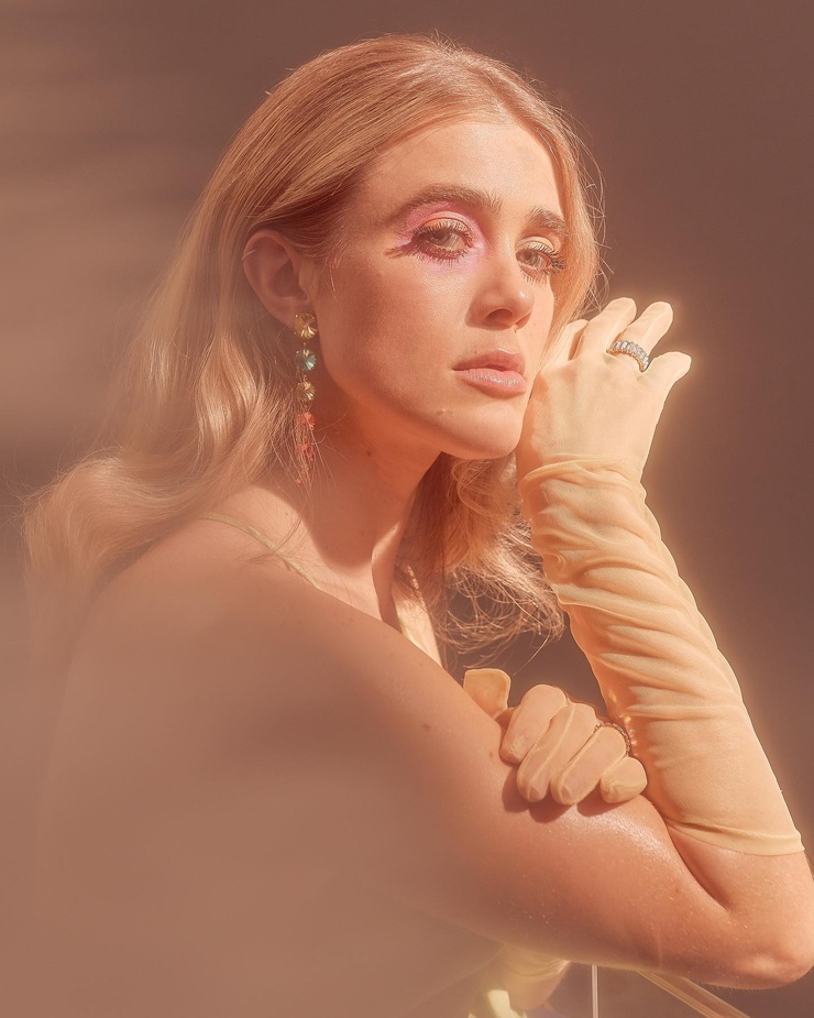 Image of Melissa Roxburgh