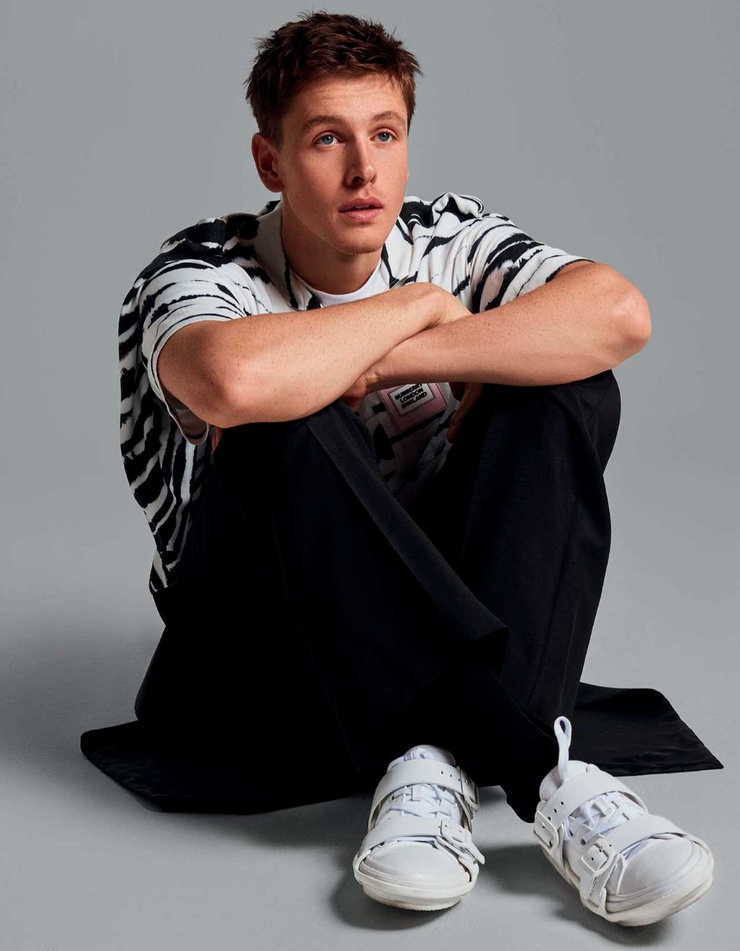 Image of Harris Dickinson