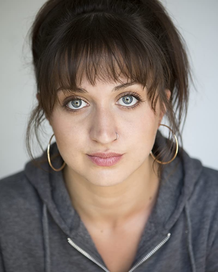 Image of Holly Aston