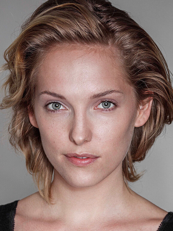 Picture of July Janssen