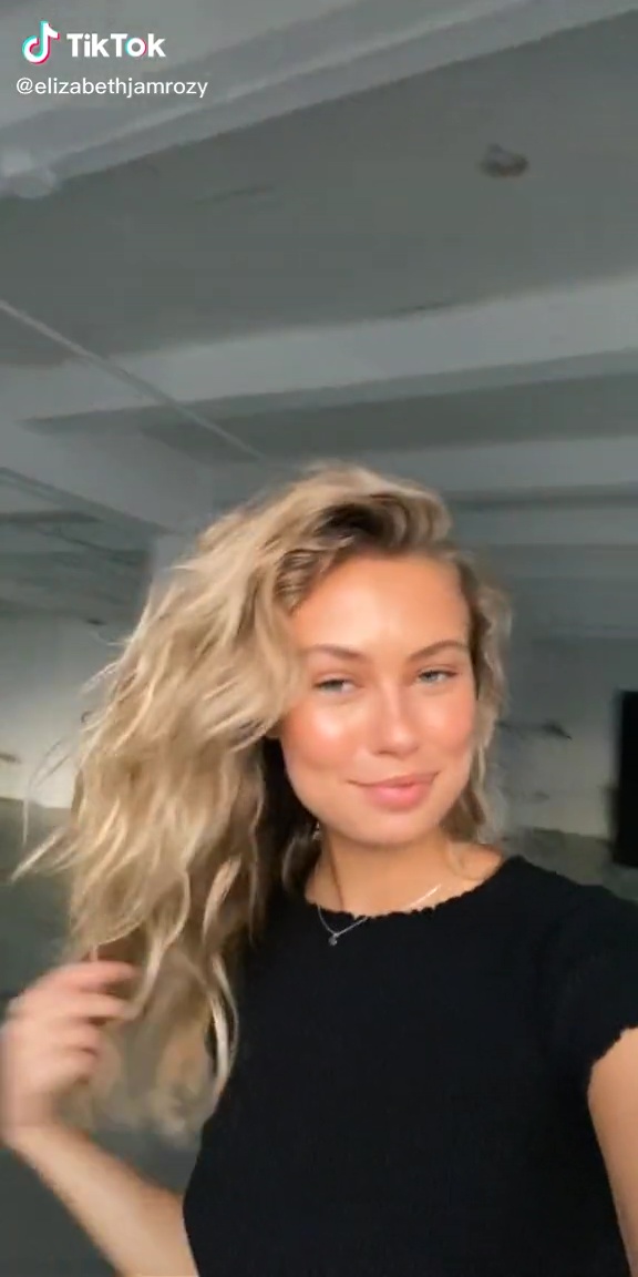 Picture of Elizabeth Jamrozy