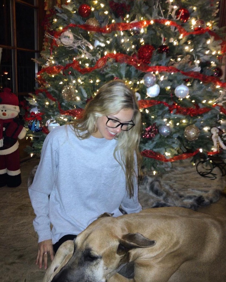 Picture of Elizabeth Jamrozy