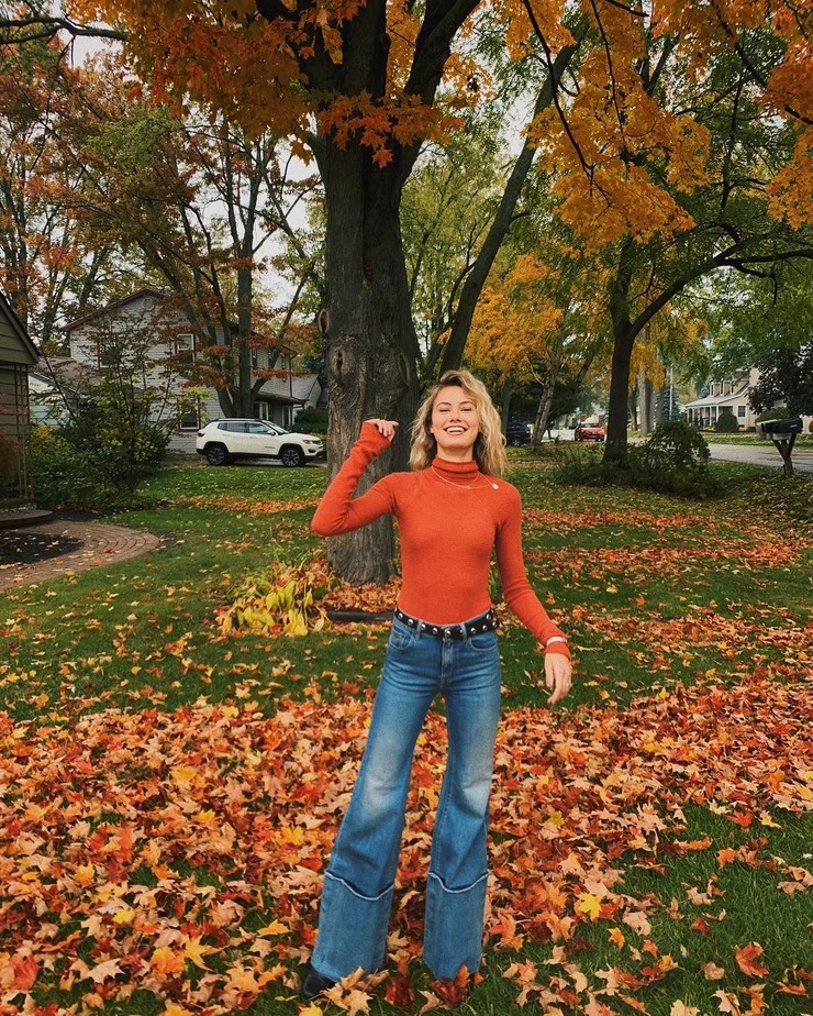 Picture of Elizabeth Jamrozy