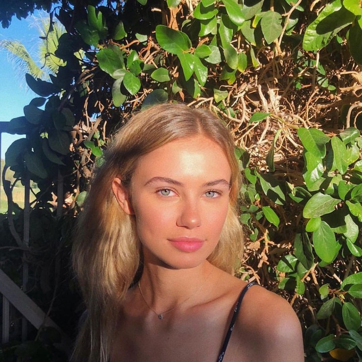 Picture of Elizabeth Jamrozy