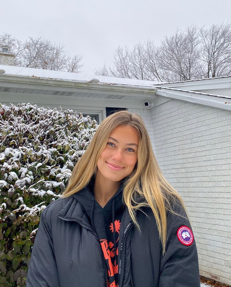 Elizabeth Jamrozy picture