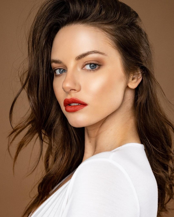 Image of Annie Morrissey