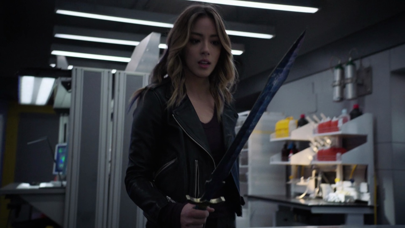 Picture of Chloe Bennet